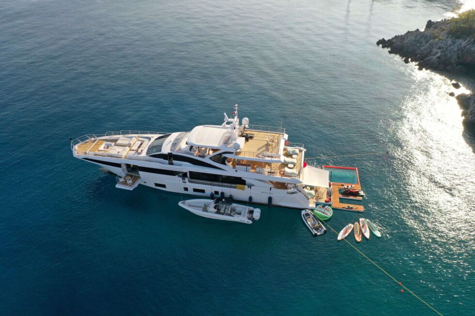 10% Early Booking Special Aboard Love T in Greece! - Independent Yacht ...